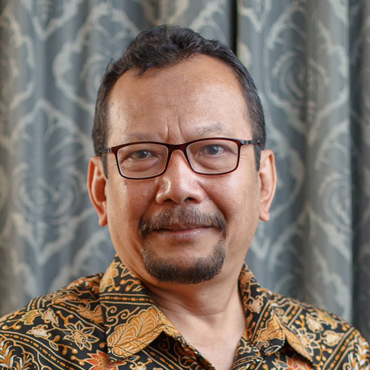 Arief Bachtiar - Fakultas Bisnis dan Ekonomika UII