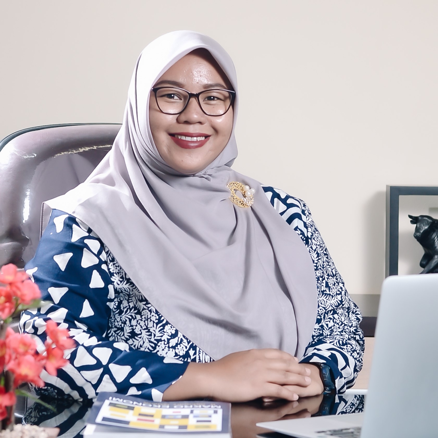 Dosen Sarjana Terapan - Fakultas Bisnis dan Ekonomika UII